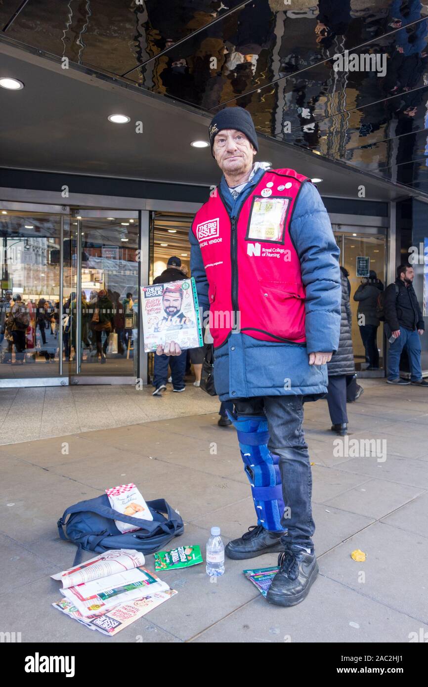 Male big issue seller hi-res stock photography and images - Alamy