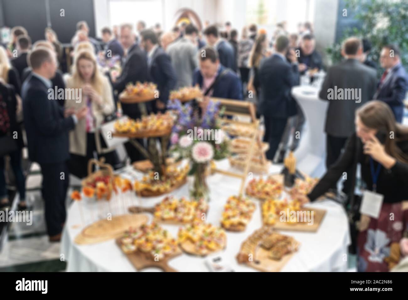 Networking business party hi-res stock photography and images - Alamy