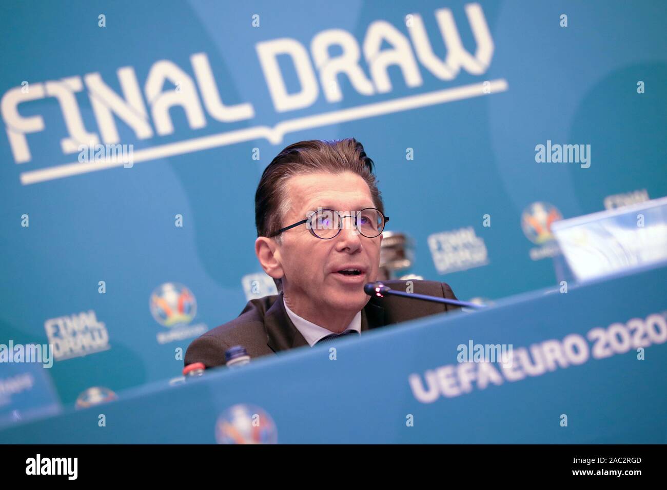 Bukarest, Romania. 30th Nov, 2019. Football: before the draw for the ...