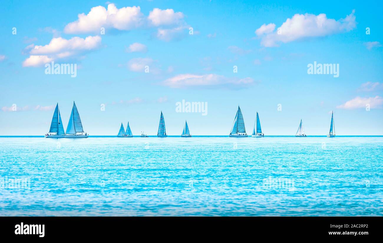 Ocean panoramic horizon boat hi-res stock photography and images - Alamy