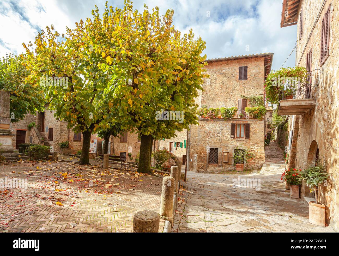 Tuscan Medieval Village Monticchiello Tuscany Italy Picturesque ...