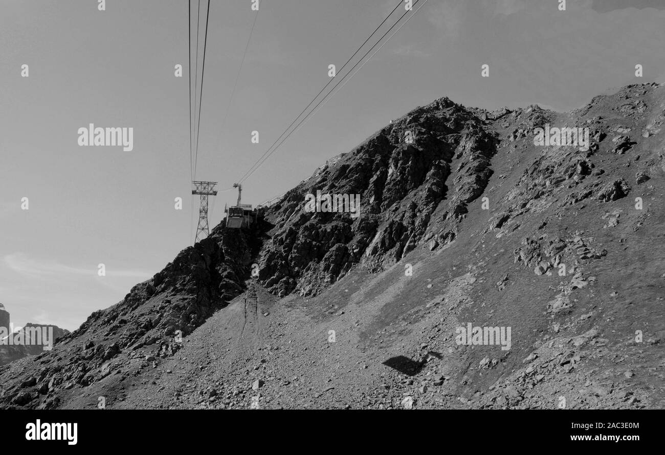 Swiss Alps: Cable car to Piz Nair in the Upper Engadin Stock Photo - Alamy