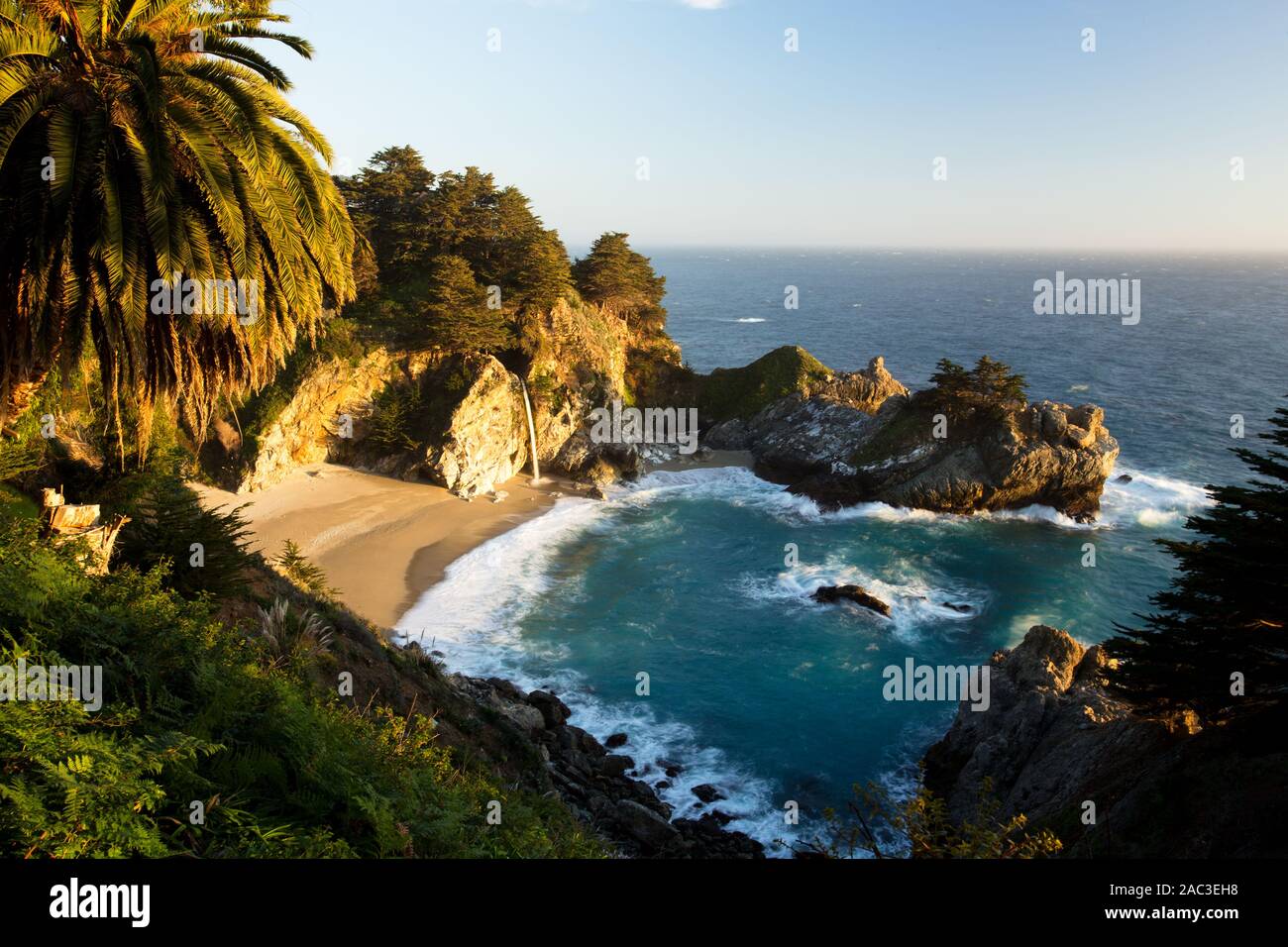 Pfeiffer beach big sur ca hi-res stock photography and images - Alamy
