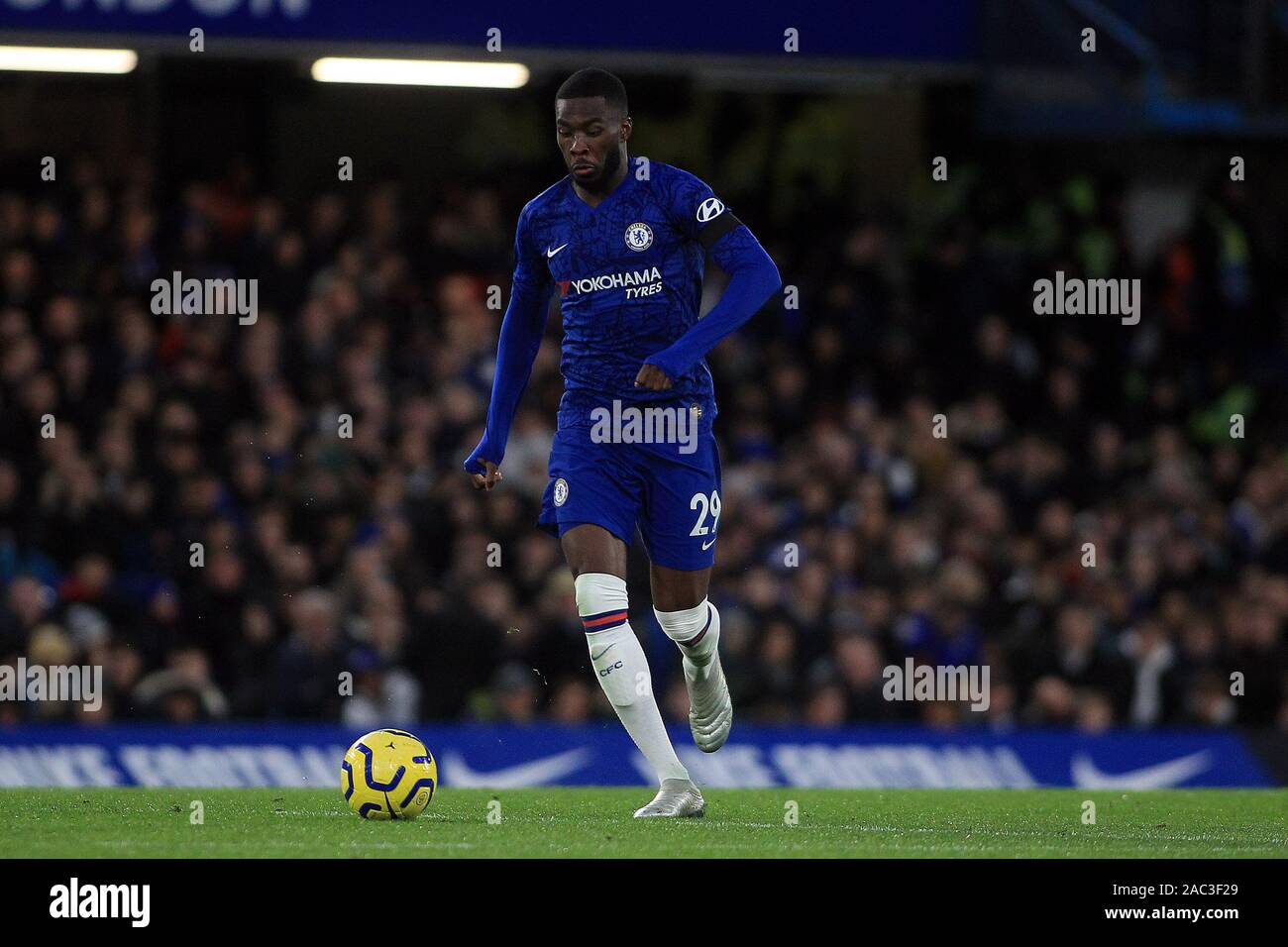 Fikayo tomori of chelsea fc hi-res stock photography and images - Alamy