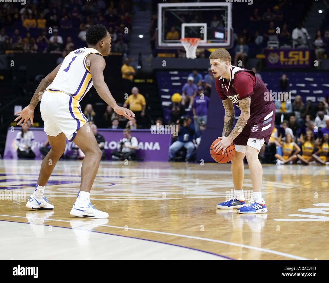 Baton Rouge, LA, USA. 29th Nov 2019. LSU JAVONTE SMART (1) defends ...