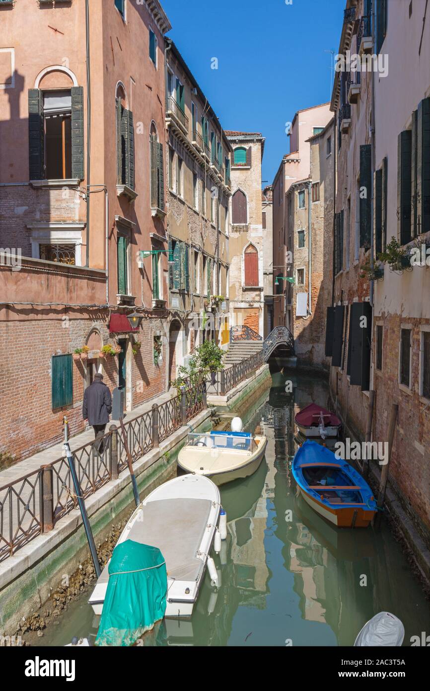 Venice - The Little canal and Ponte Moro bridge Stock Photo - Alamy