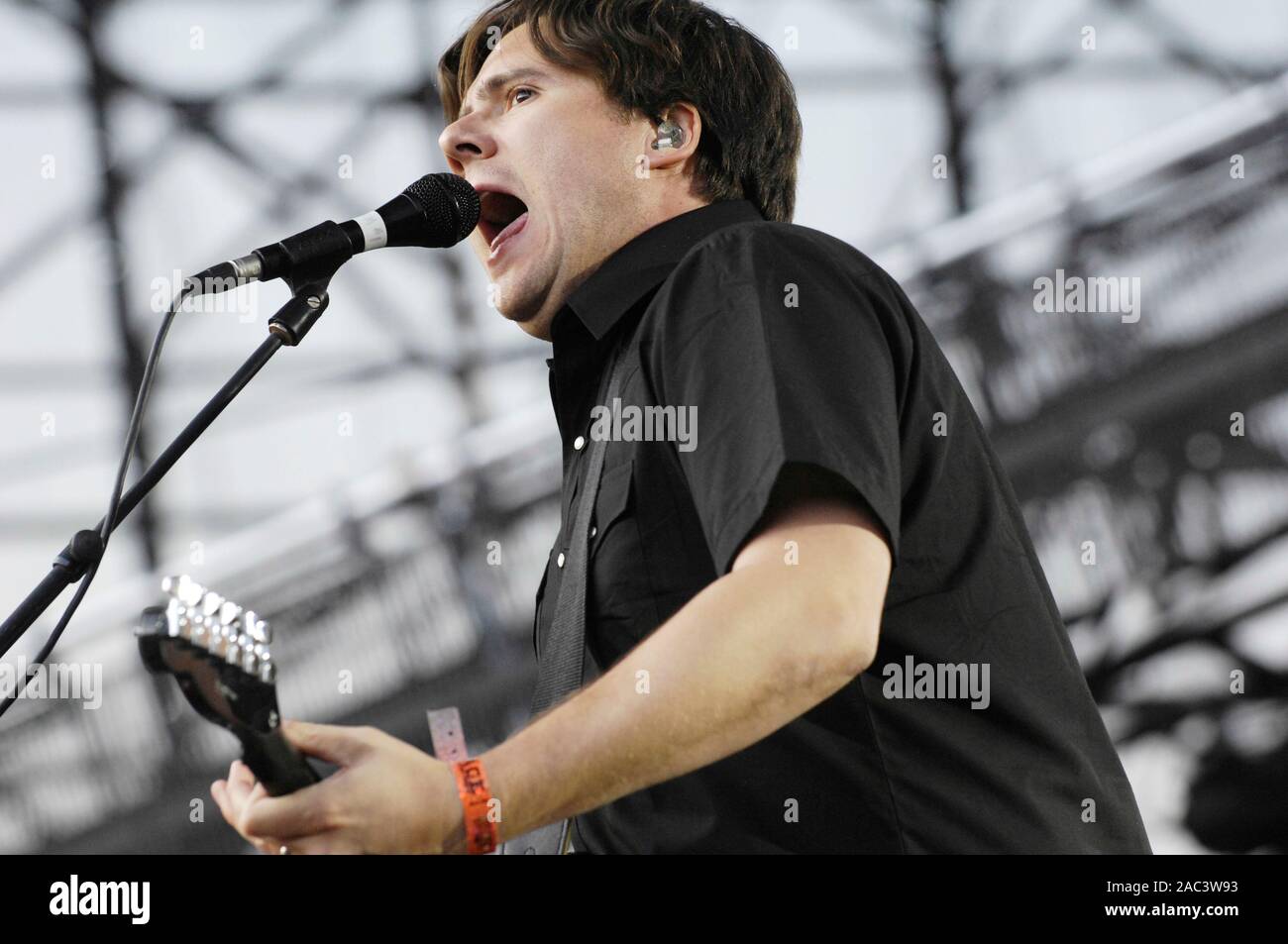 Jim Adkins of Jimmy Eat World performs at The 2009 KROQ Weenie Roast Y ...