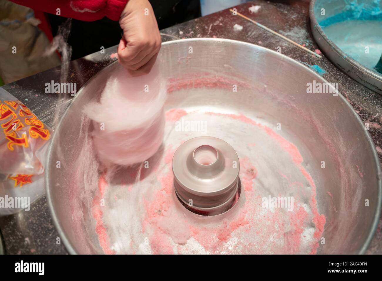 Cotton candy making hi-res stock photography and images - Alamy