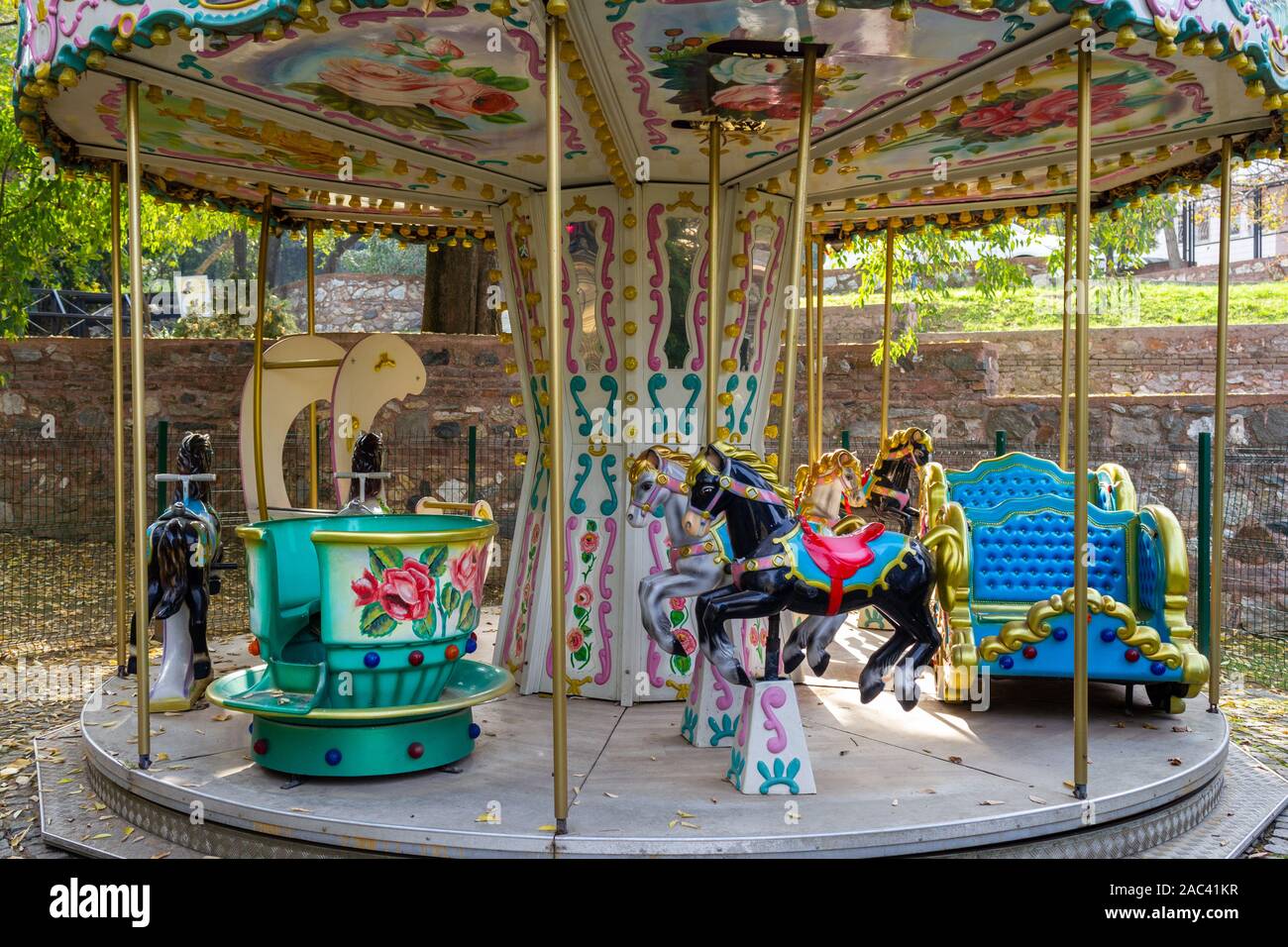 Amusement park kids playing hi-res stock photography and images - Alamy