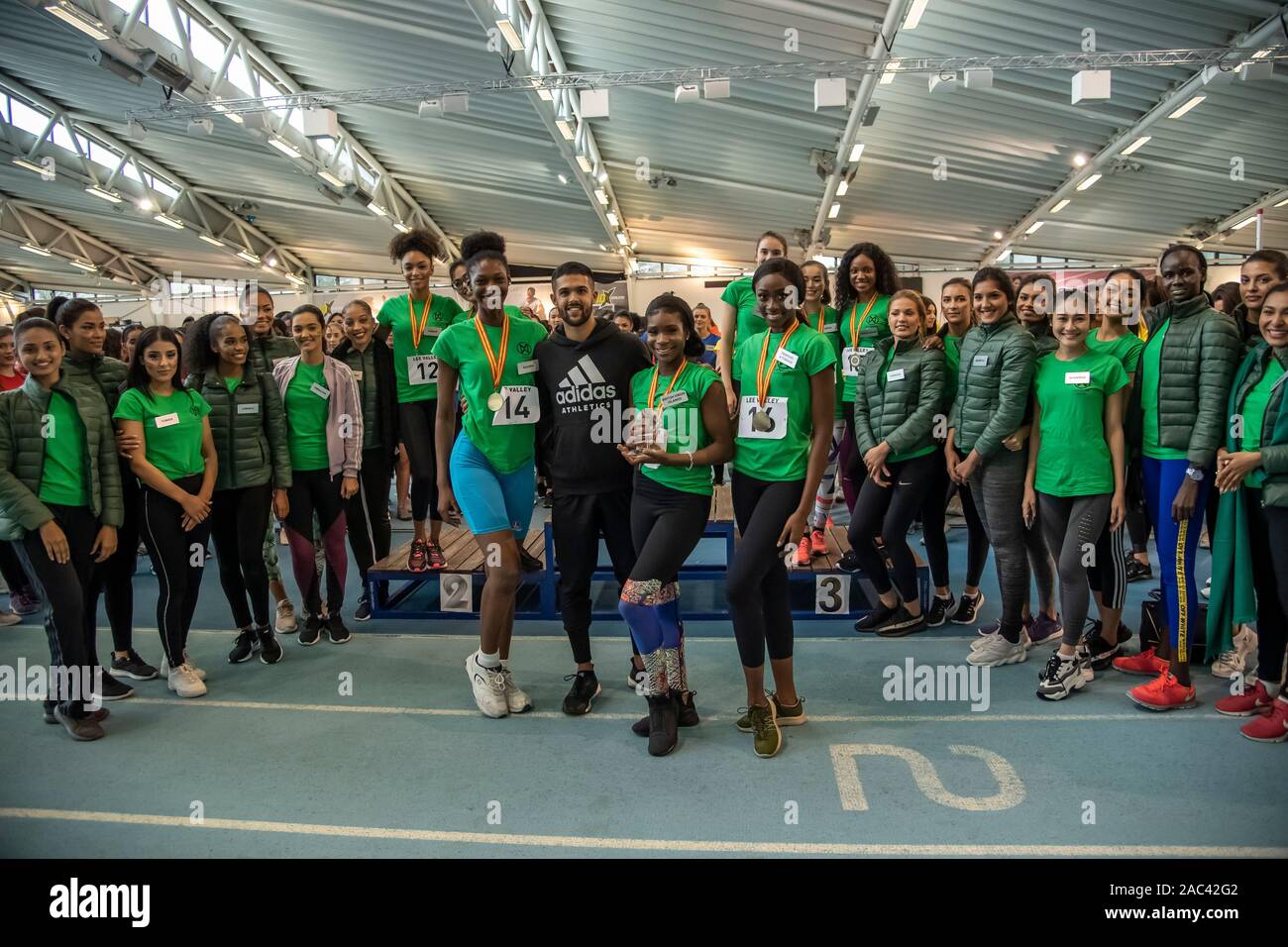 LONDON - ENGLAND NOV 28: Nyekachi Douglas (Nigera), Tommy Ramdhan ...