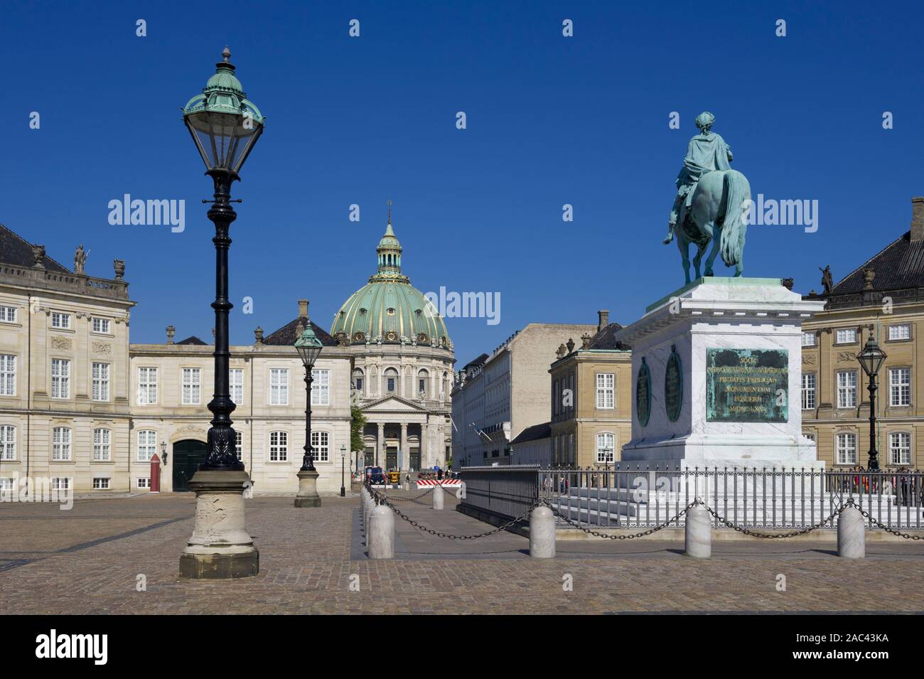 Amalienborg Palace In Copenhagen, Denmark Stock Photo - Alamy