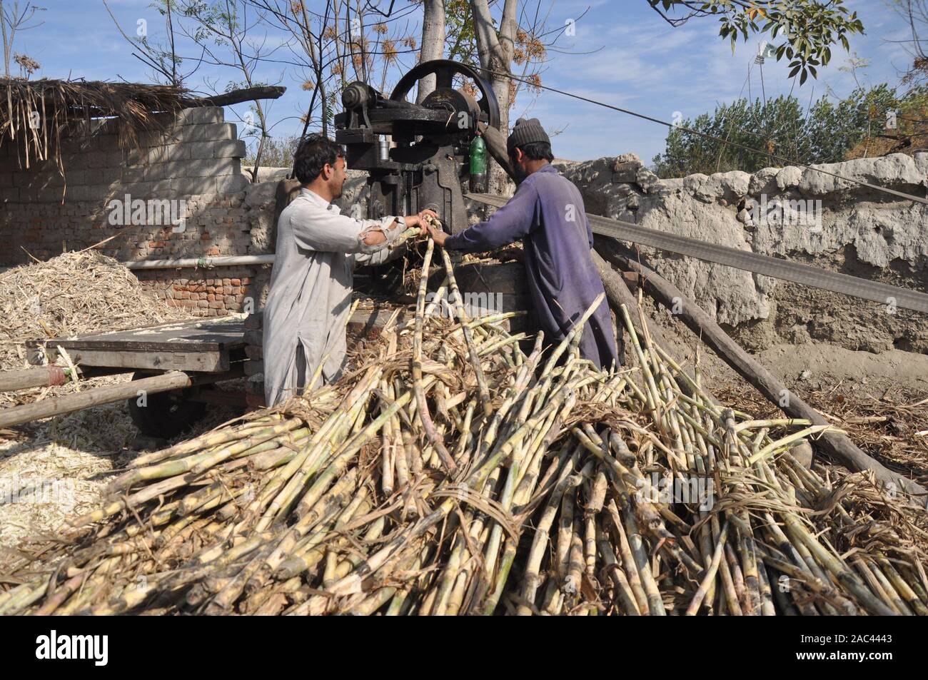Charsadda road hi-res stock photography and images - Alamy