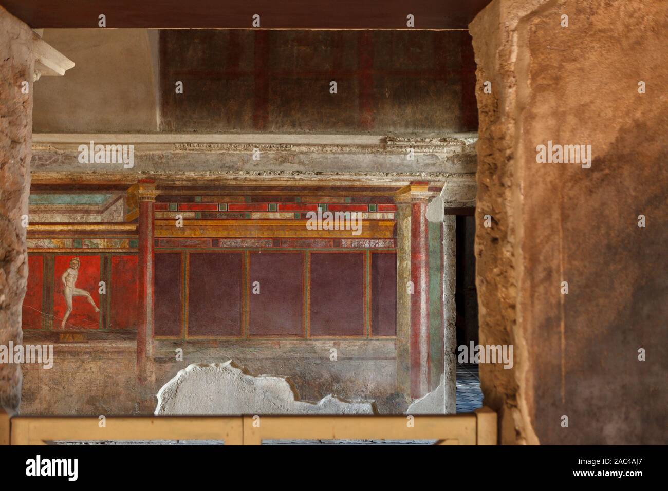 Fresco covers walls of villa of the mysteries in Pompeii (Pompei ...