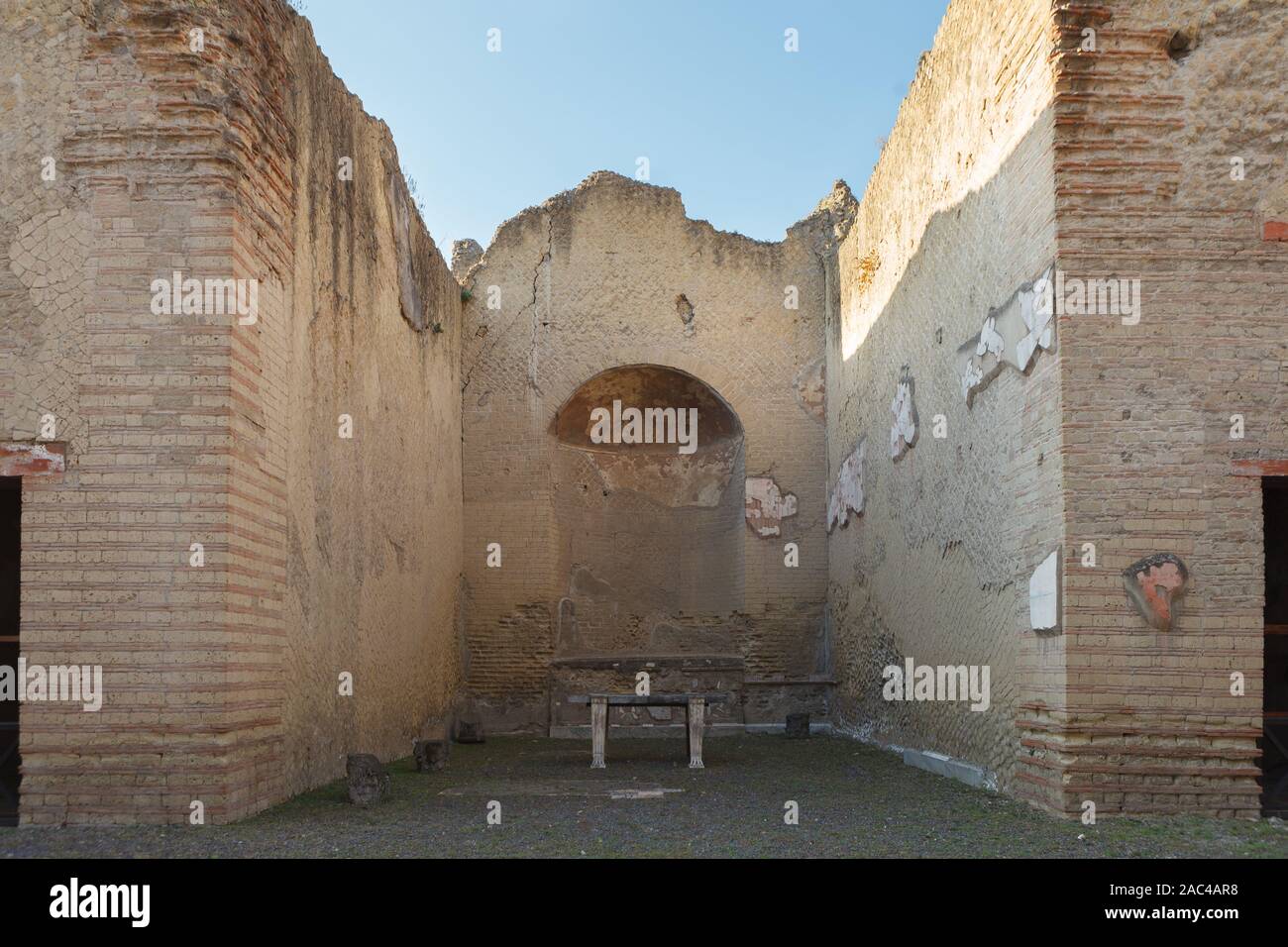 Apsidal hi-res stock photography and images - Alamy