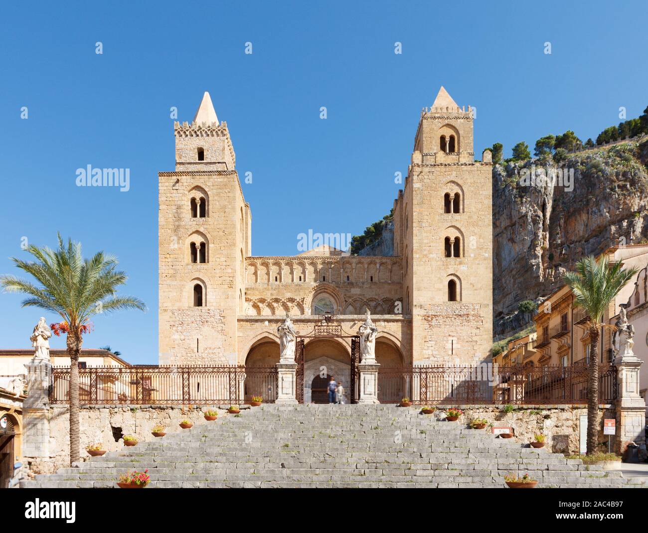 Cefalu and cathedral hi-res stock photography and images - Alamy