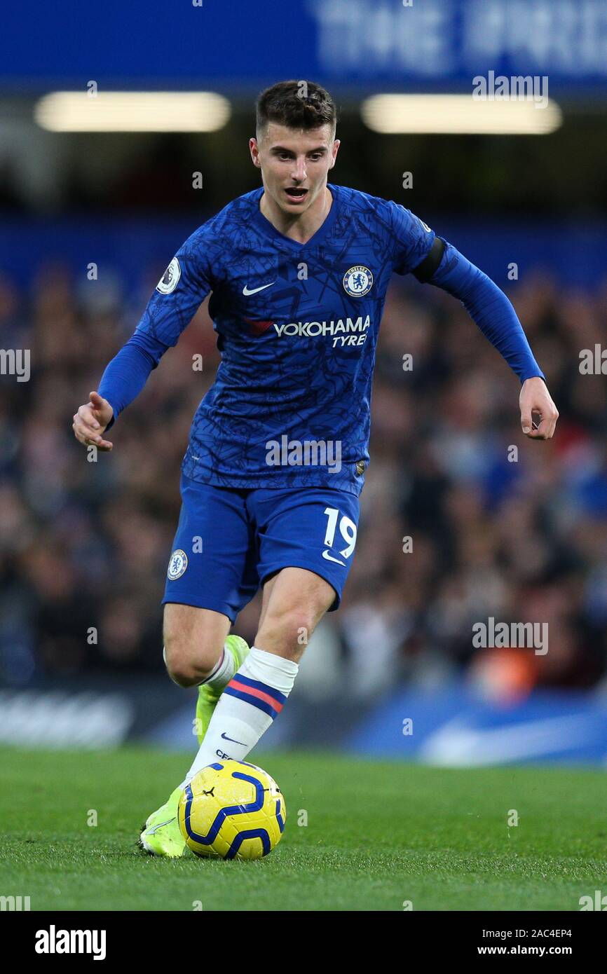 LONDON, ENGLAND - NOVEMBER 30: Mason Mount of Chelsea in action during ...