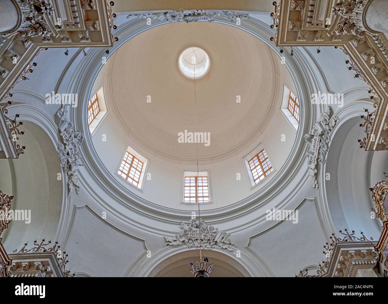 Baroque dome baroque architecture hi-res stock photography and images ...