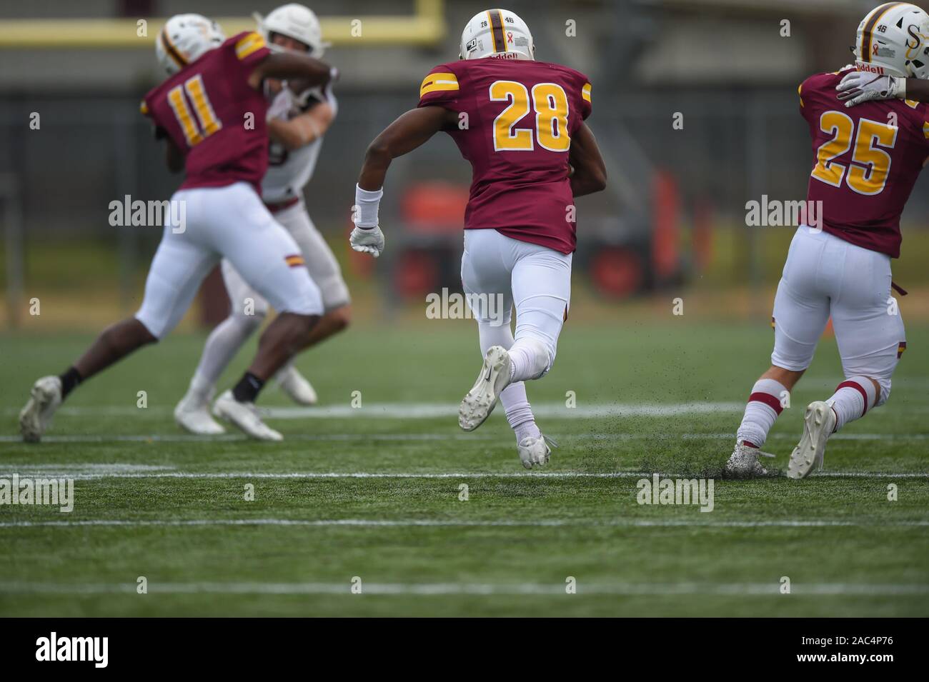 Salisbury, MD, USA. 30th Nov, 2019. Sea Gull SL Shamar Gray (28) rushes ...