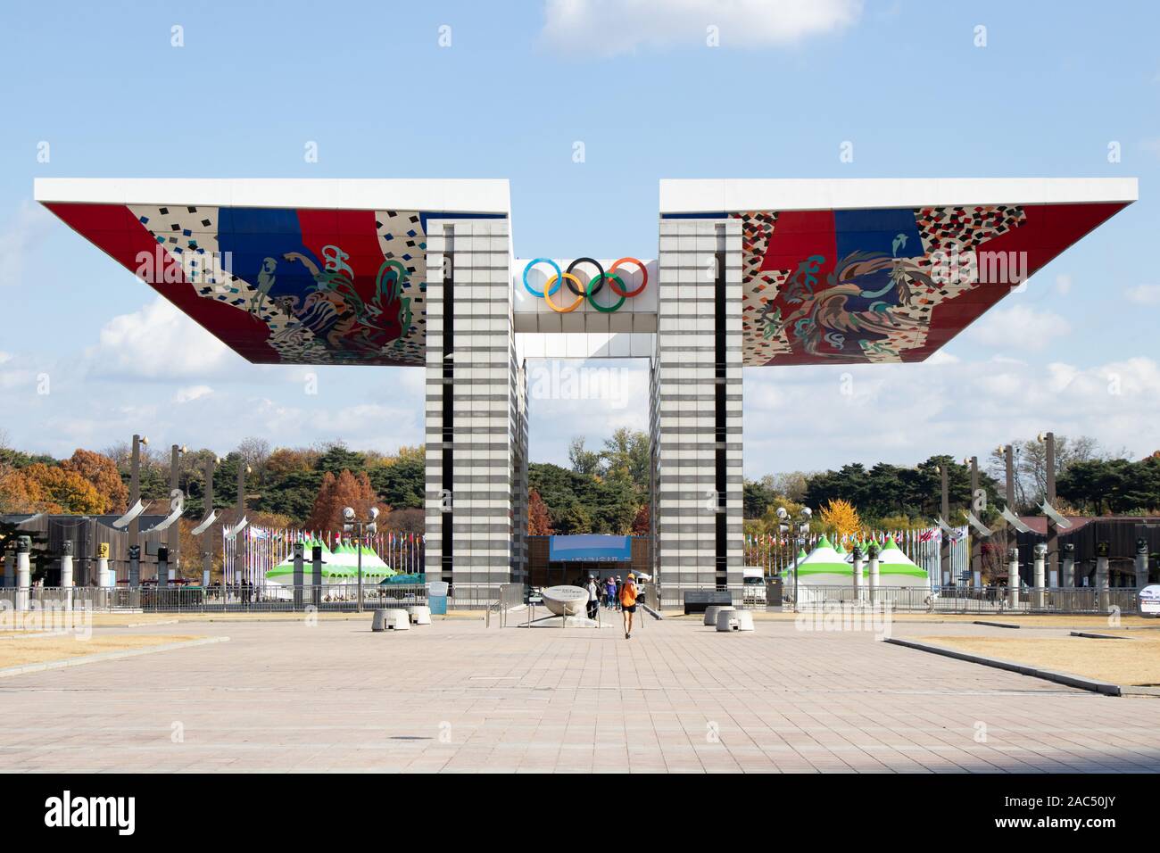 Seoul, South Korea, Nov 9, 2018 : World peace gate locate at Olympic ...