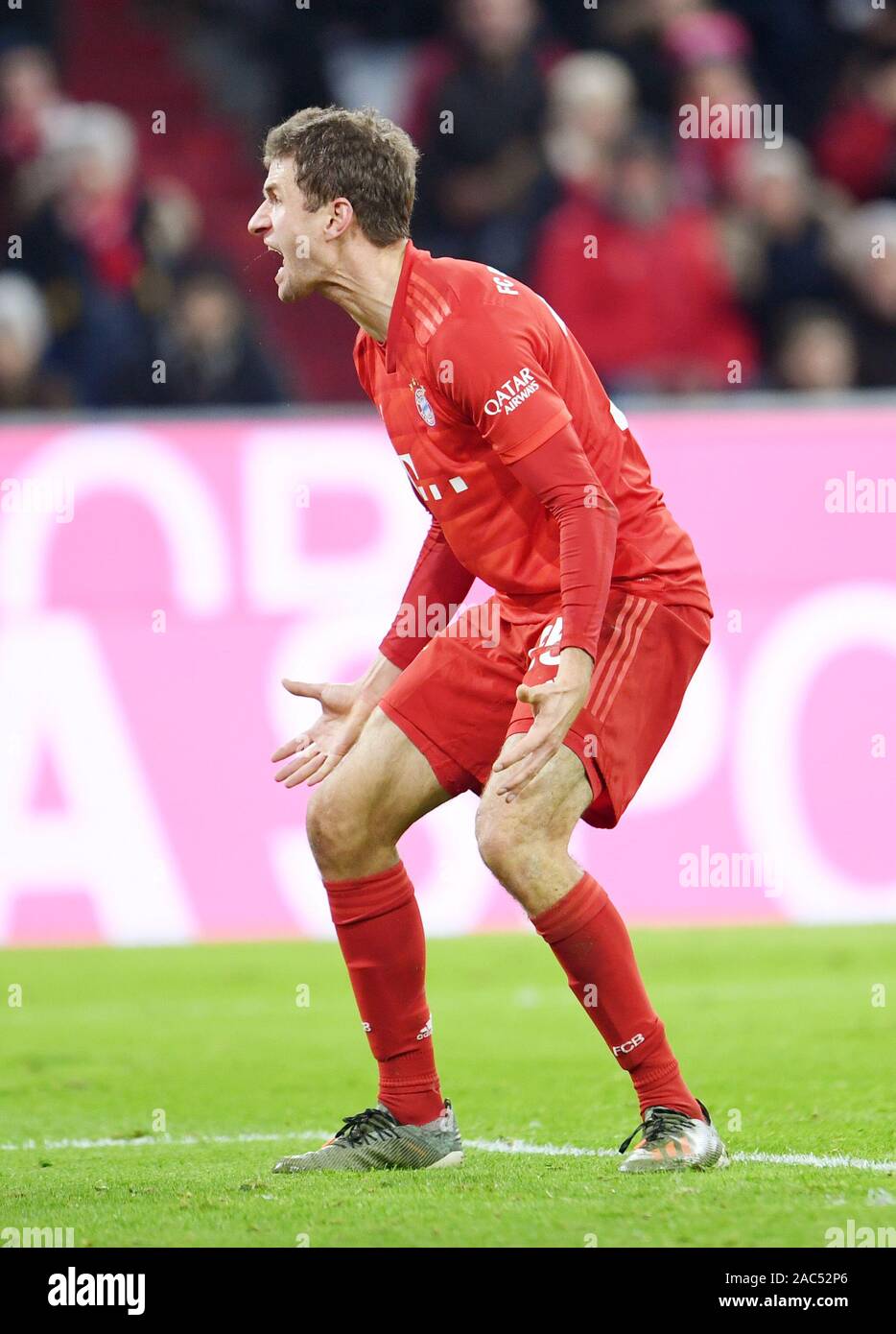 Munich, Germany. 30th Nov, 2019. Soccer: Bundesliga, Bayern Munich ...