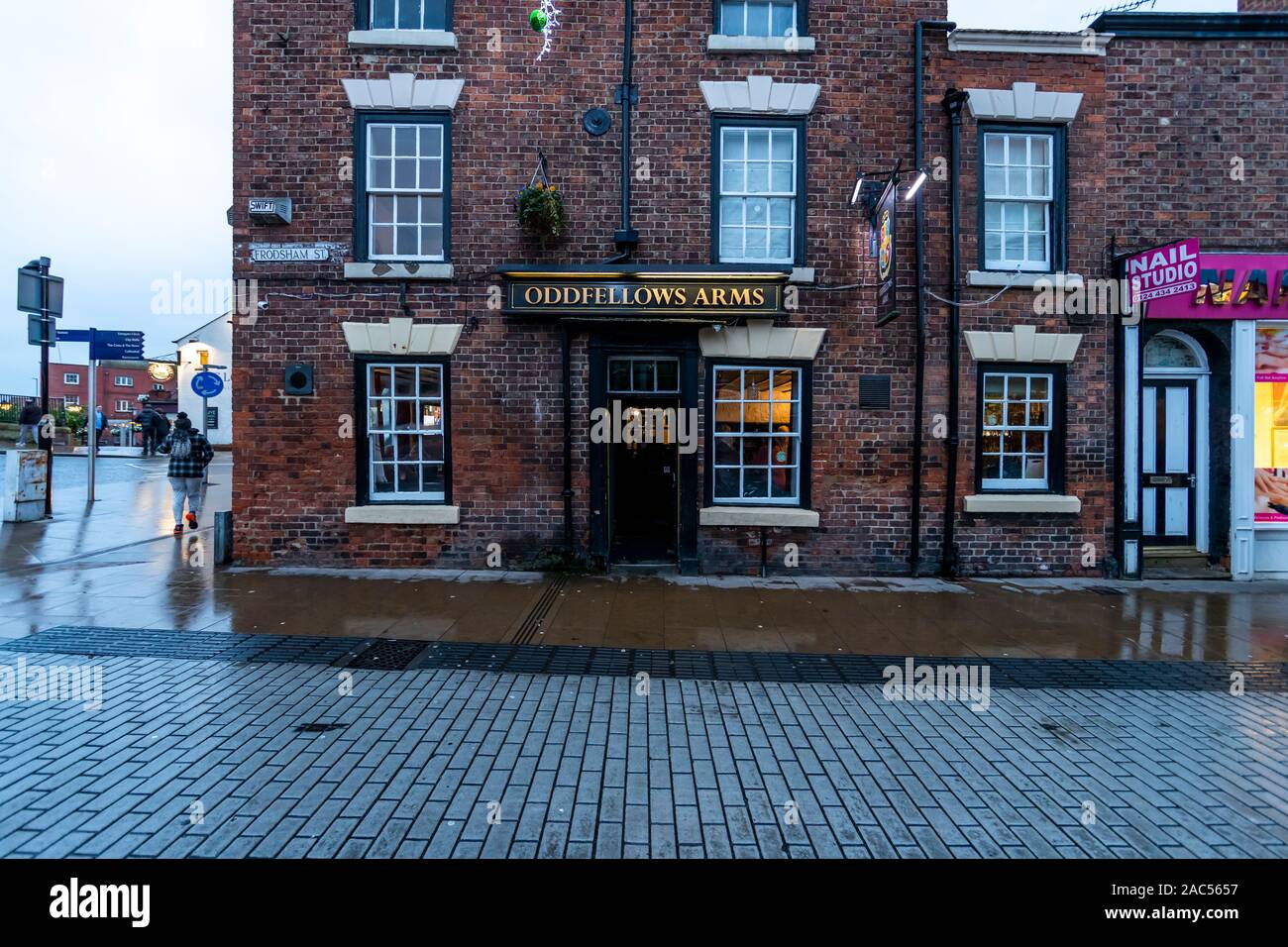 Oddfellows arms hi-res stock photography and images - Alamy