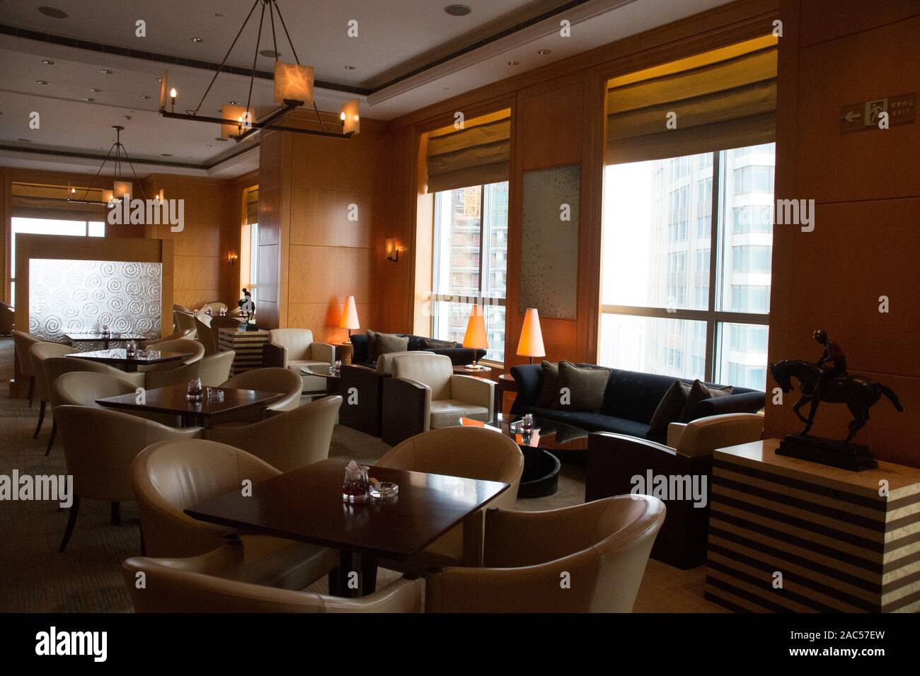 The cosy club interior hi-res stock photography and images - Alamy