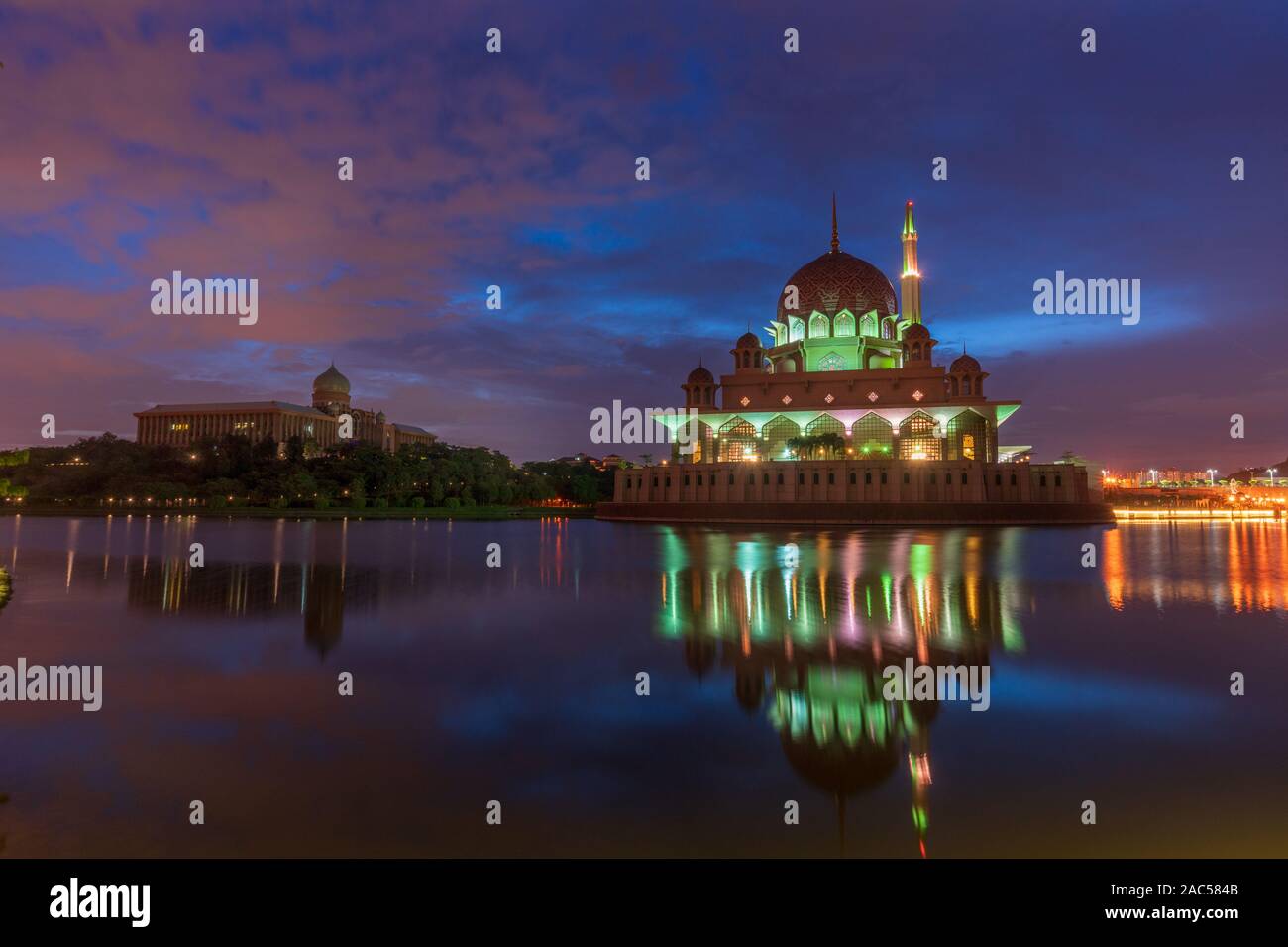 Putra Mosque, one of the most iconic mosque in Putrajaya Stock Photo ...
