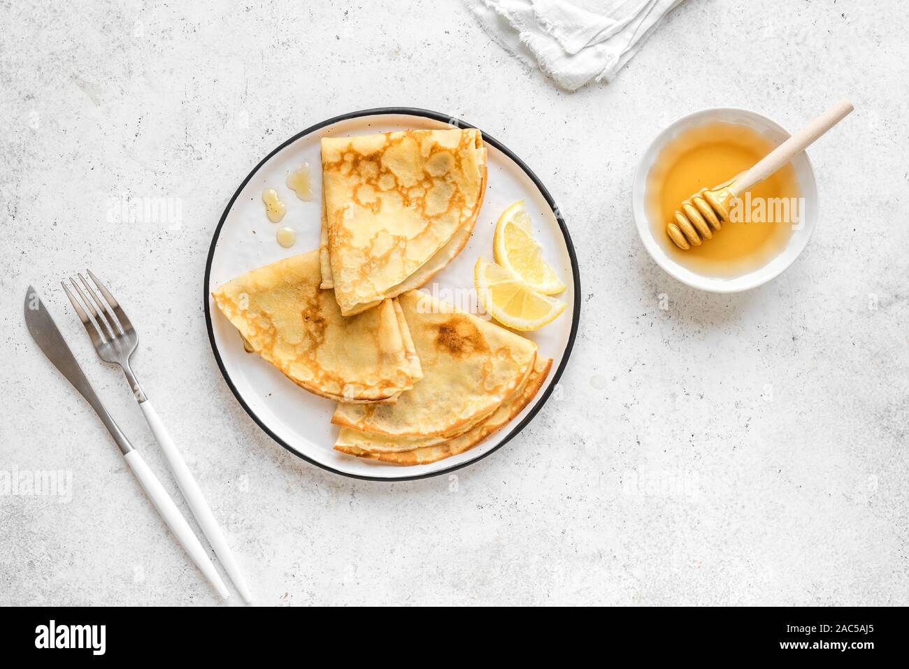 French crepes butter honey hi-res stock photography and images - Alamy