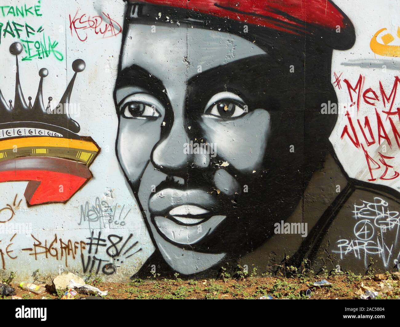 Graffiti in Afrika / Senegal / Dakar Stock Photo - Alamy