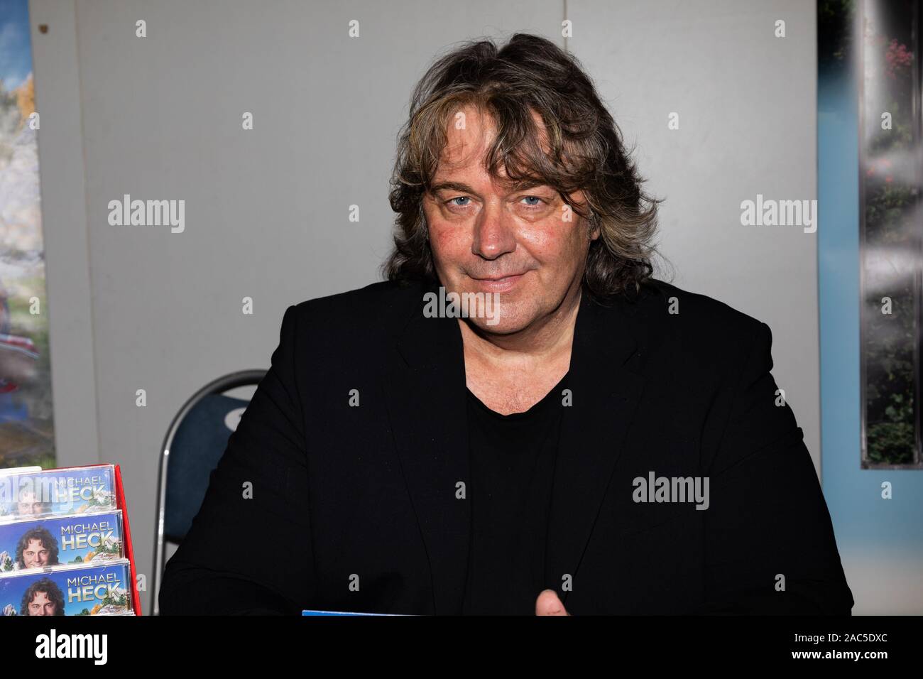 Michael Heck bei Weihnachten mit unseren Stars 2019 in der Messe-und ...