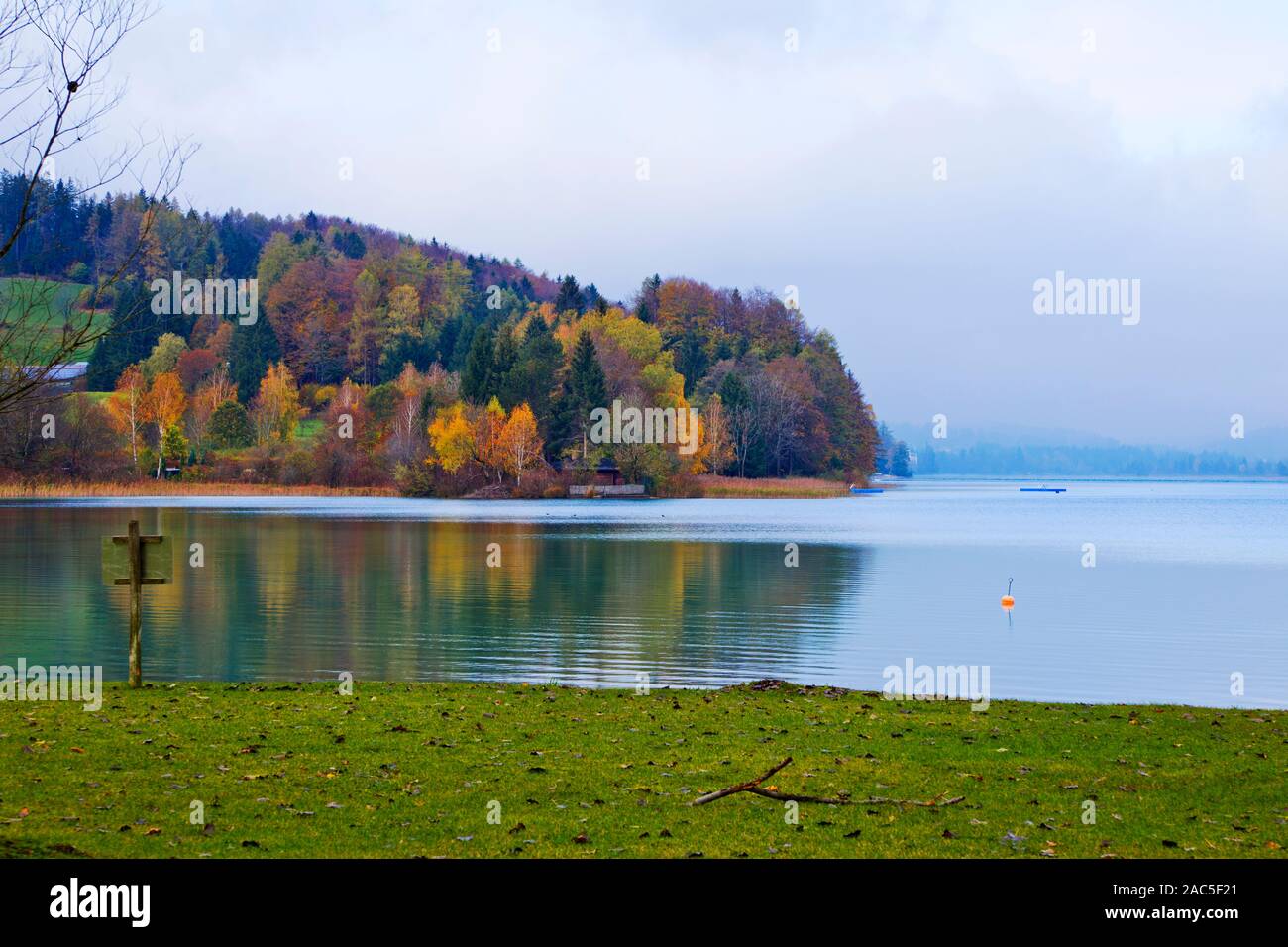 Lake Fuschlsee in the Salzkammergut, Austria Stock Photo - Alamy