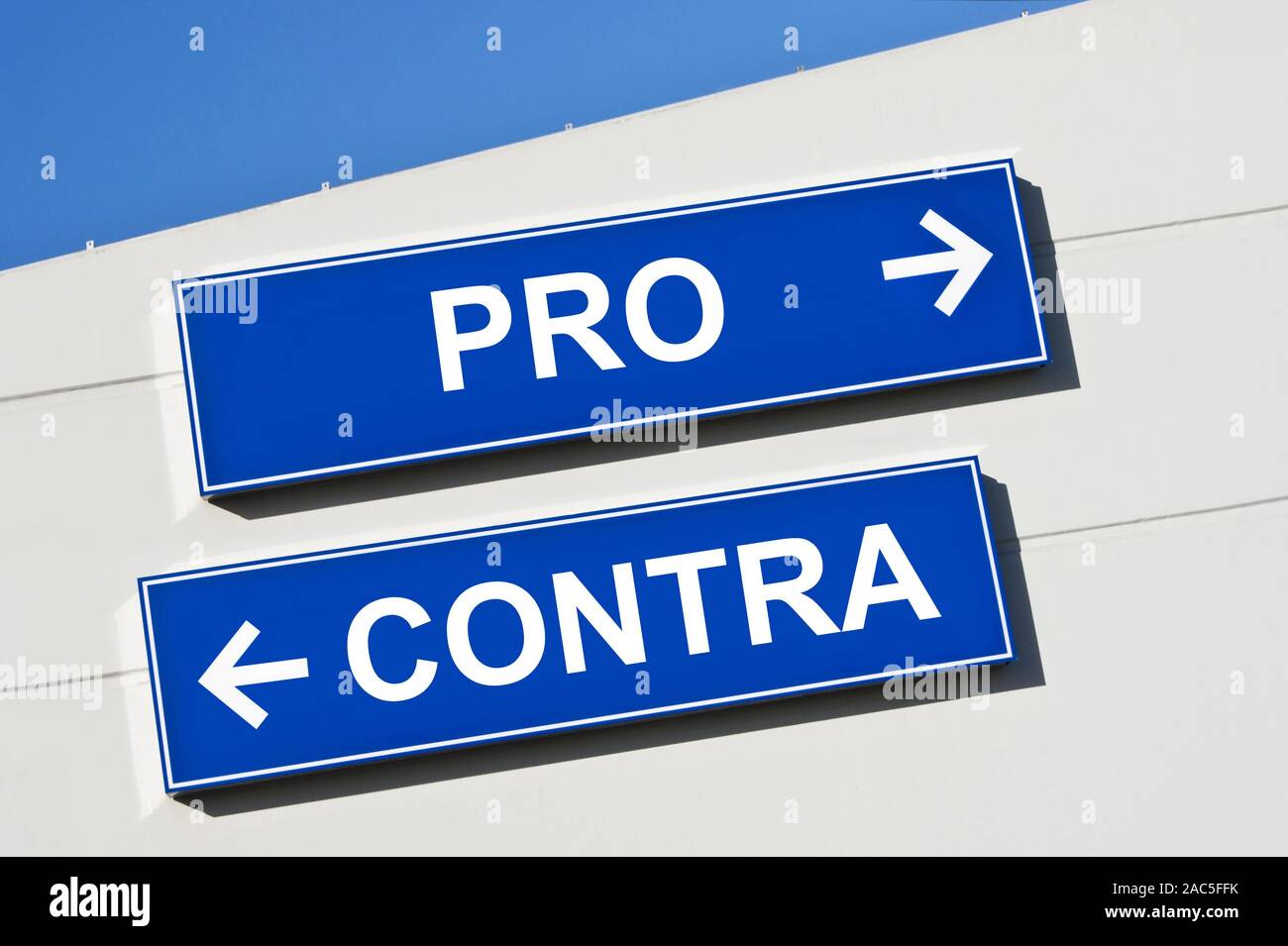 Positive negative symbols hi-res stock photography and images - Alamy