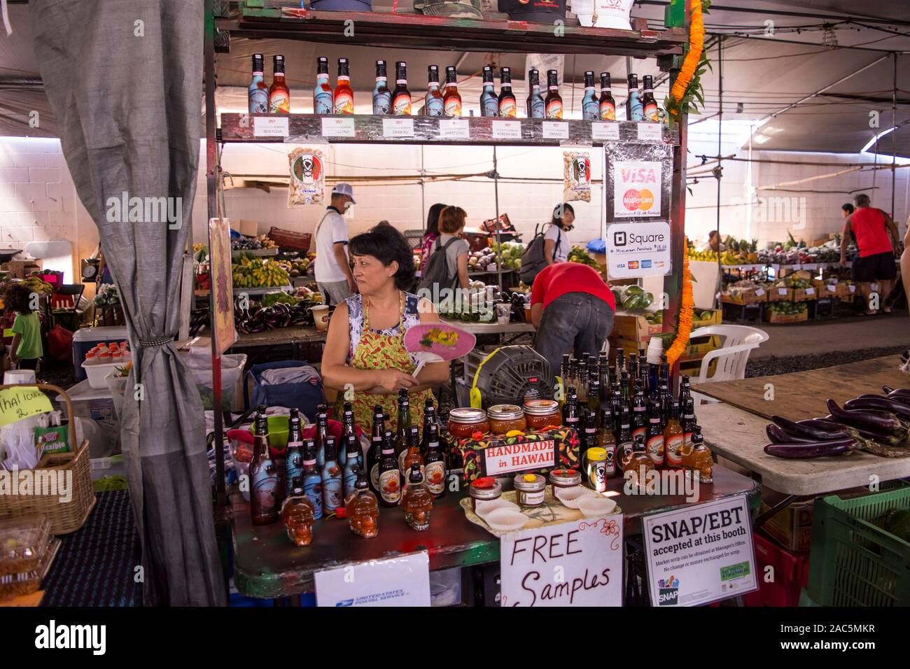 Hawaii food street market hi-res stock photography and images - Alamy