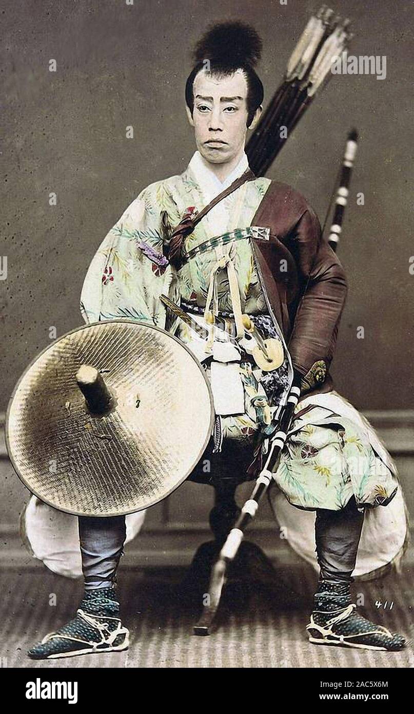 Samurai on vintage photograph hi-res stock photography and images - Alamy