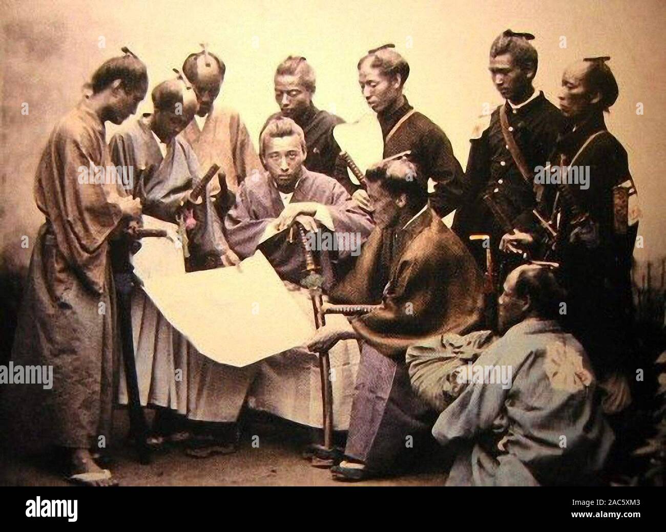 Samurai on vintage photograph hi-res stock photography and images - Alamy