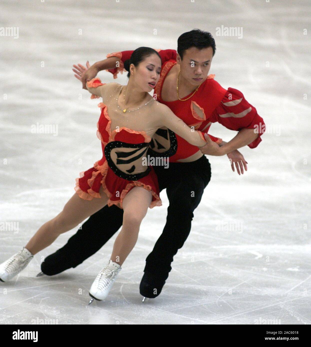 Figure 8 ice hi-res stock photography and images - Alamy