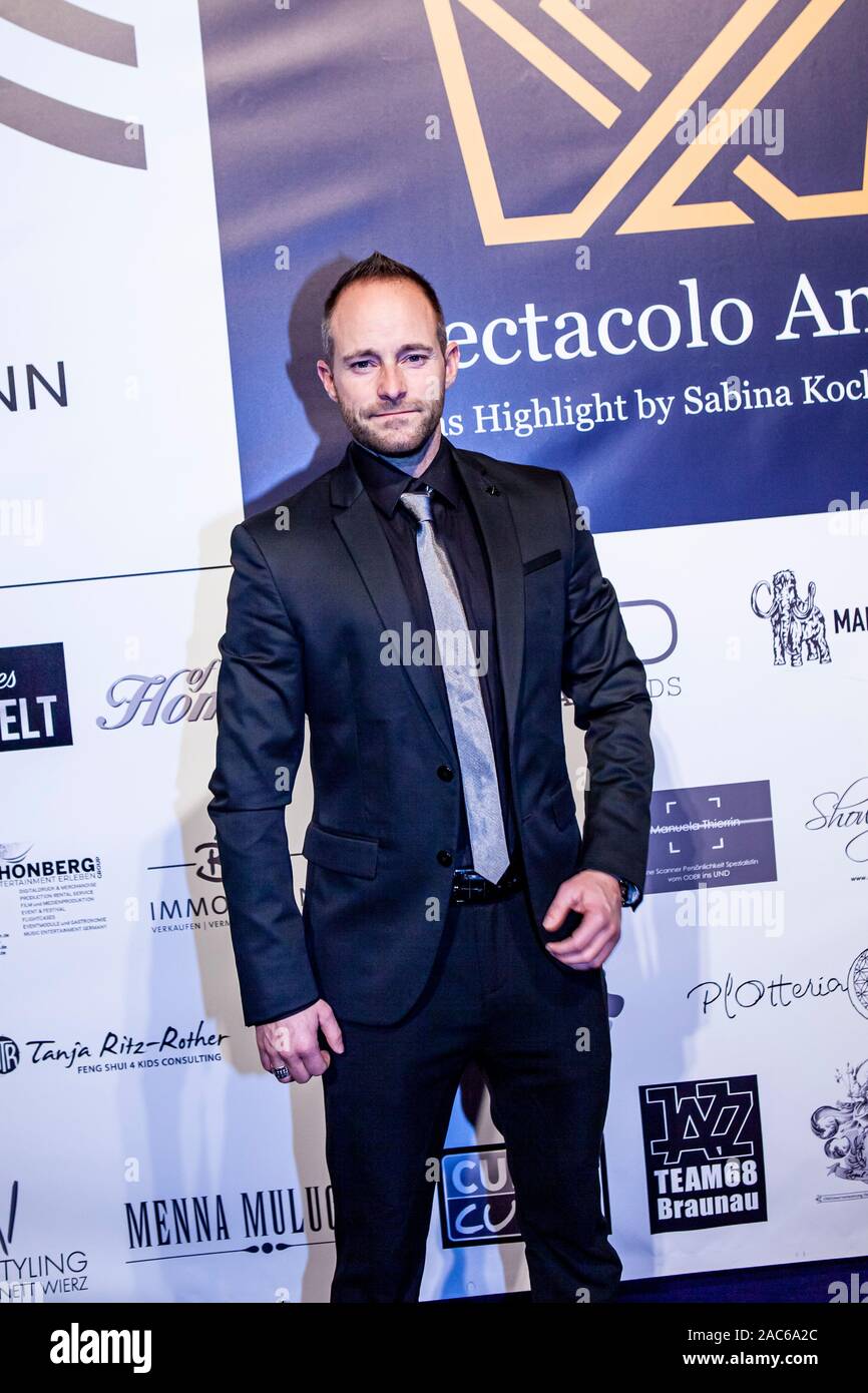 Balian Buschbaum bei der CHARITY GALA - SK - WelcomeHome in der ...