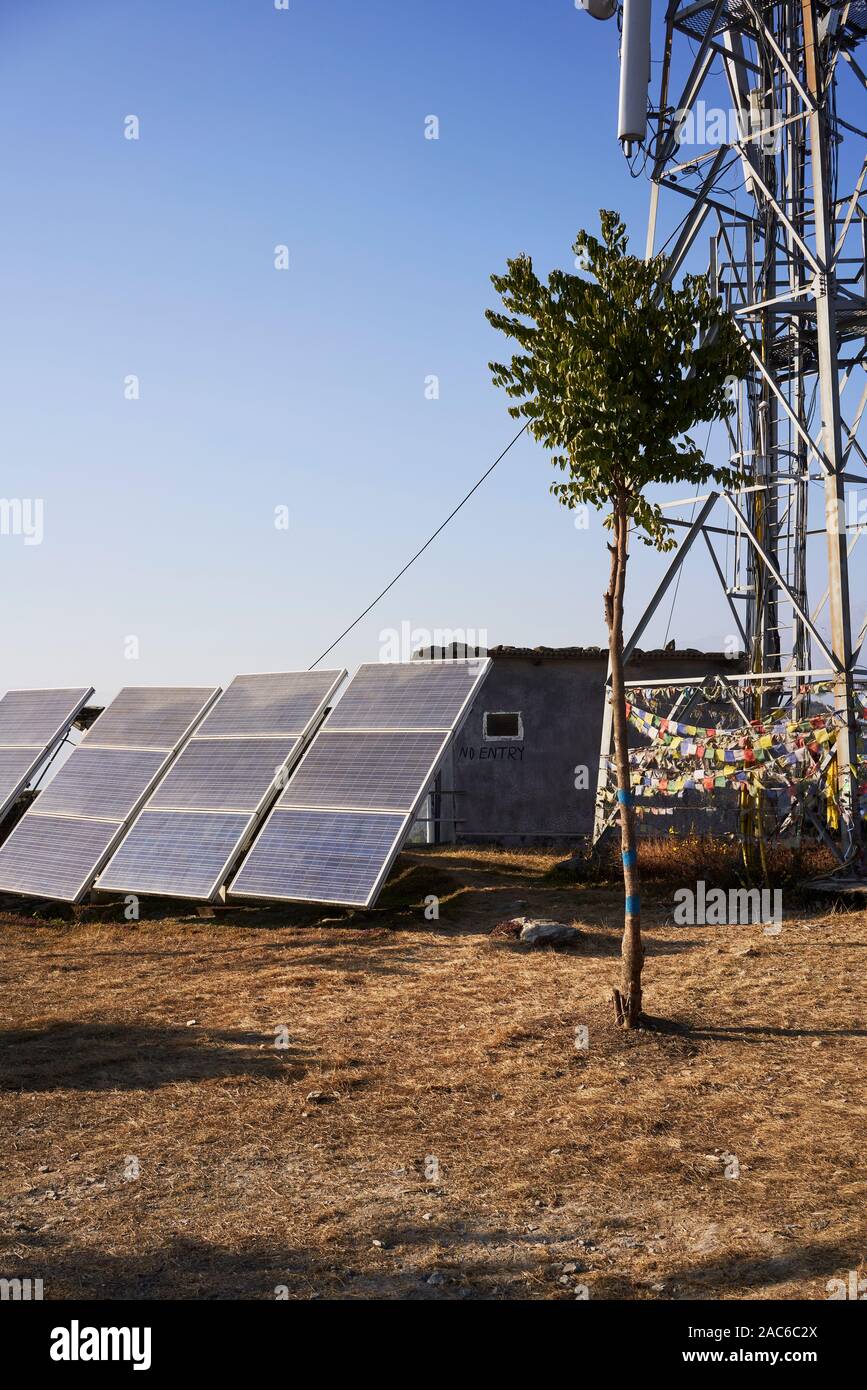 Solar tech hi-res stock photography and images - Alamy