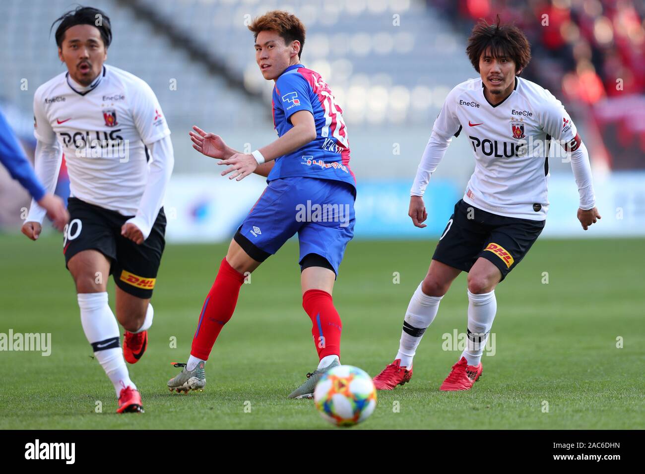 (L-R) Shinzo Koroki (Reds), Kento Hashimoto (FC Tokyo), Yosuke ...