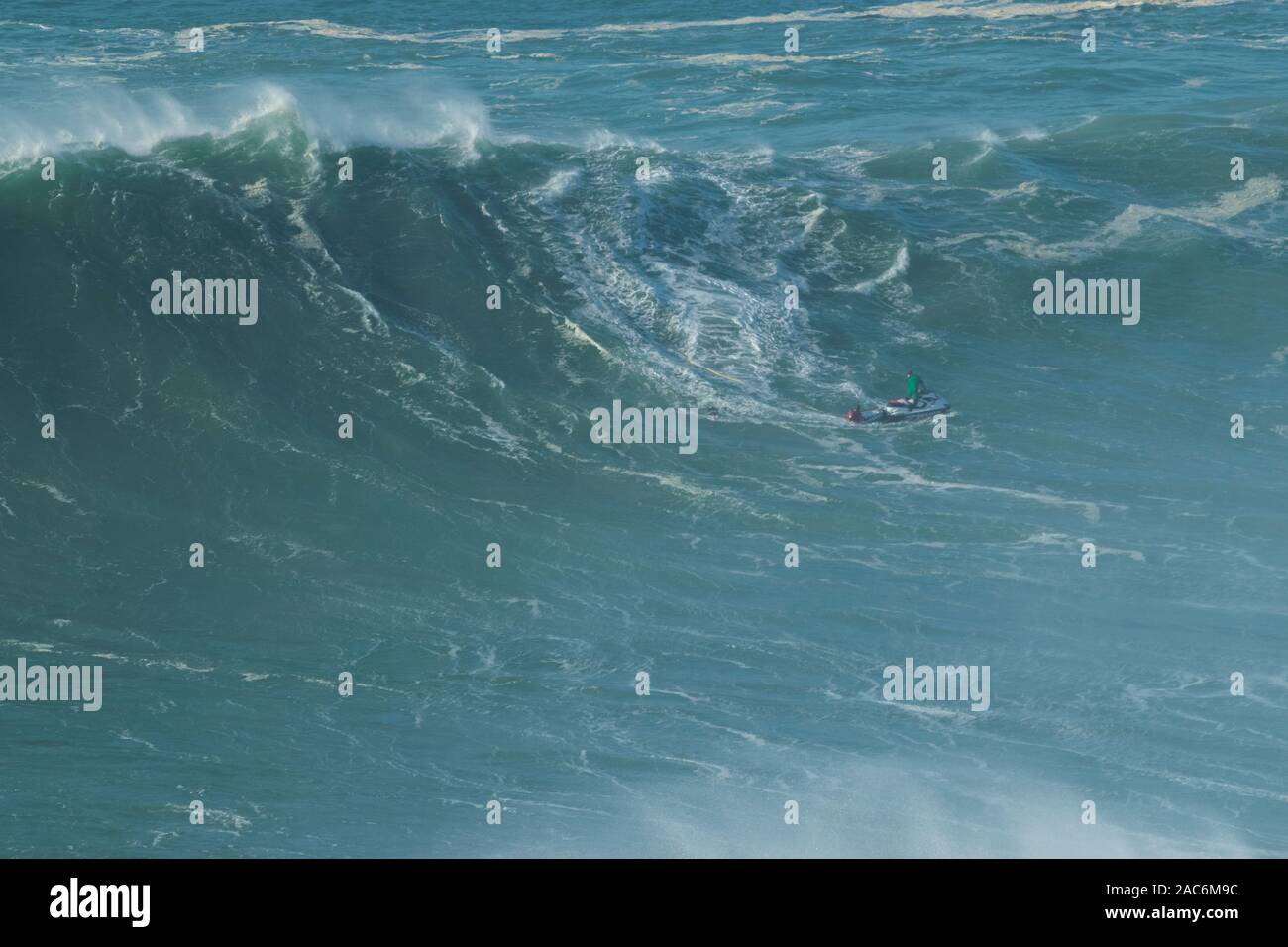 Surfing portugal nazare waves hi-res stock photography and images - Alamy