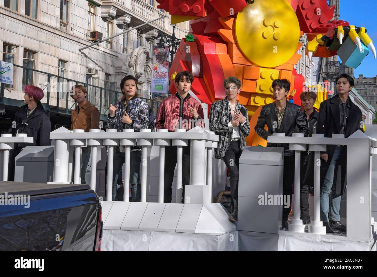 Lego parade float hi-res stock photography and images - Alamy