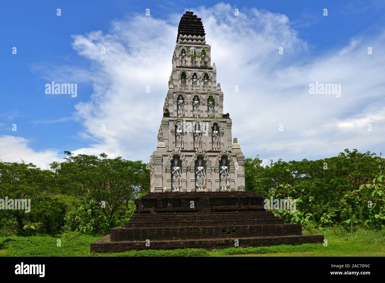 Ancient-City (Muang Buran Stock Photo - Alamy