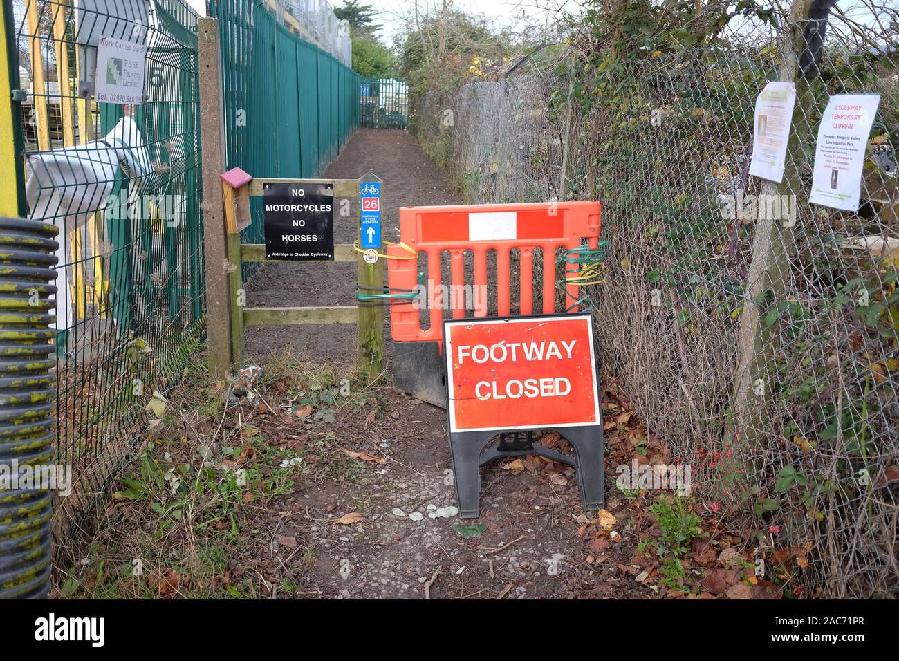 Lightly used path hi-res stock photography and images - Alamy