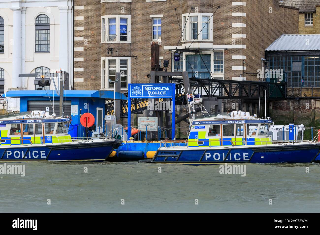 Metropolitan police marine policing unit hi-res stock photography and ...