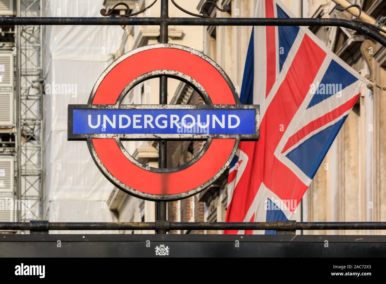 London Underground, iconic public transport tube sign with Union Jack ...