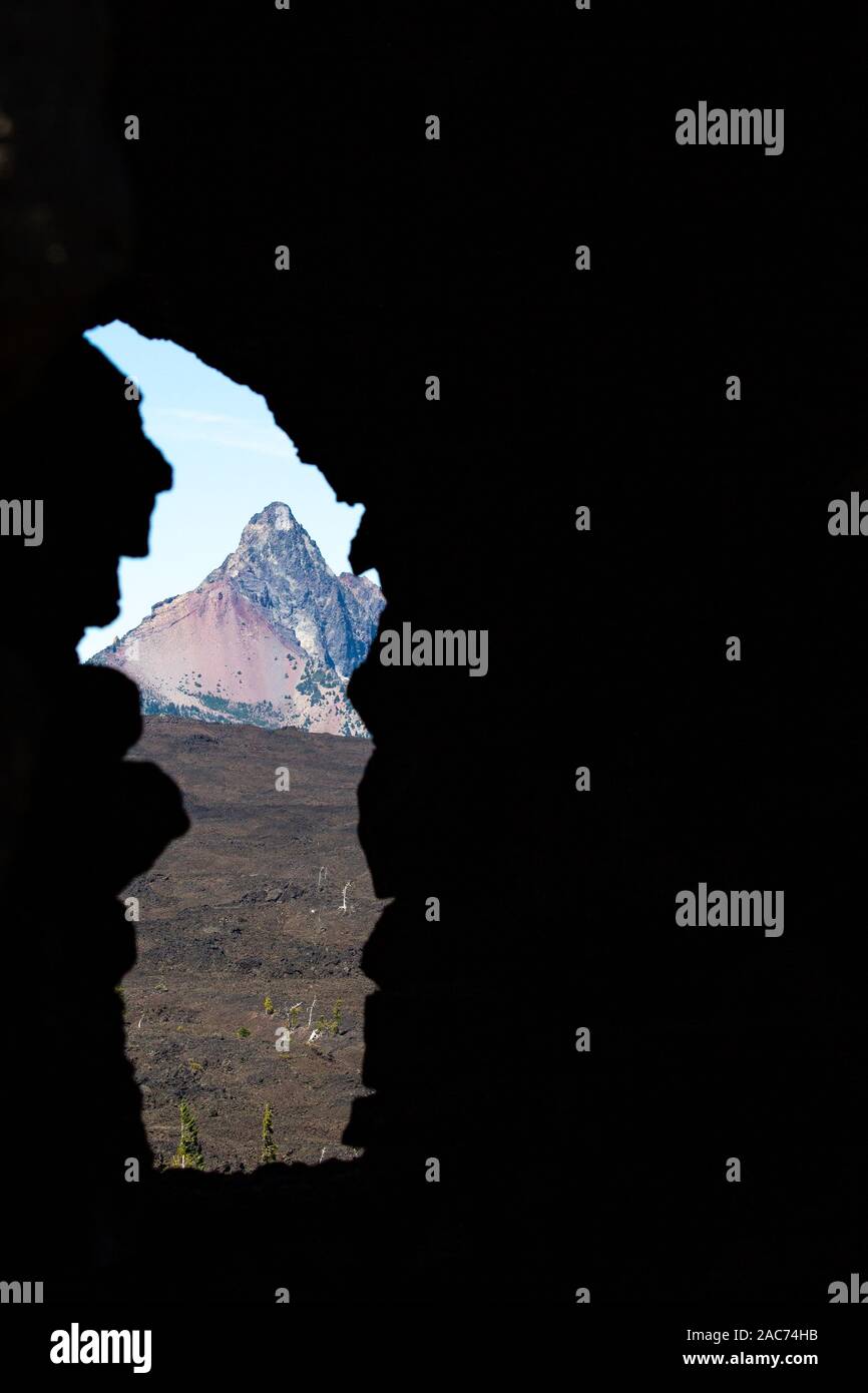 Dee Wright Observatory, Oregon High Resolution Stock Photography and ...