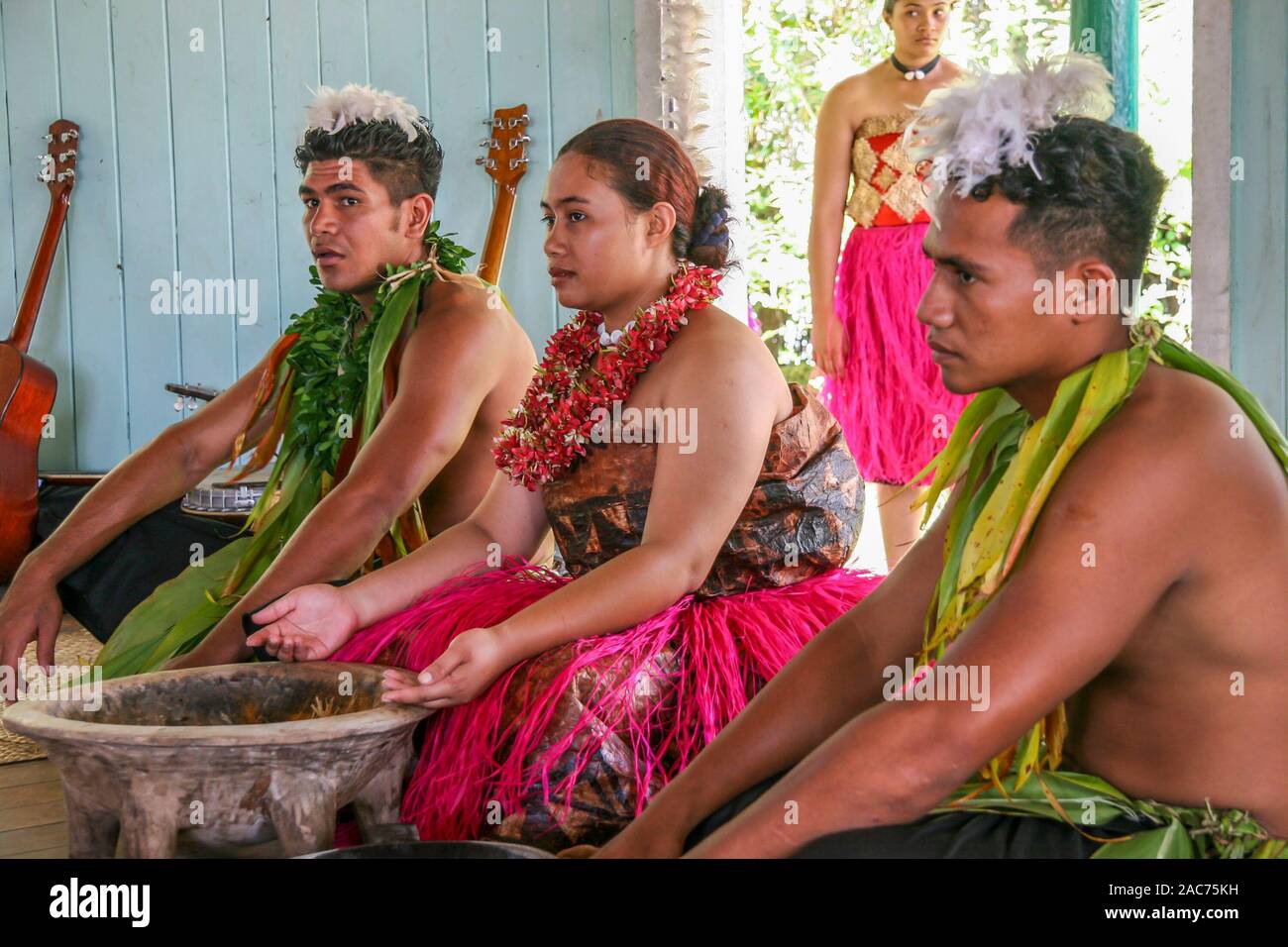 Nuku'alofa dancers hi-res stock photography and images - Alamy