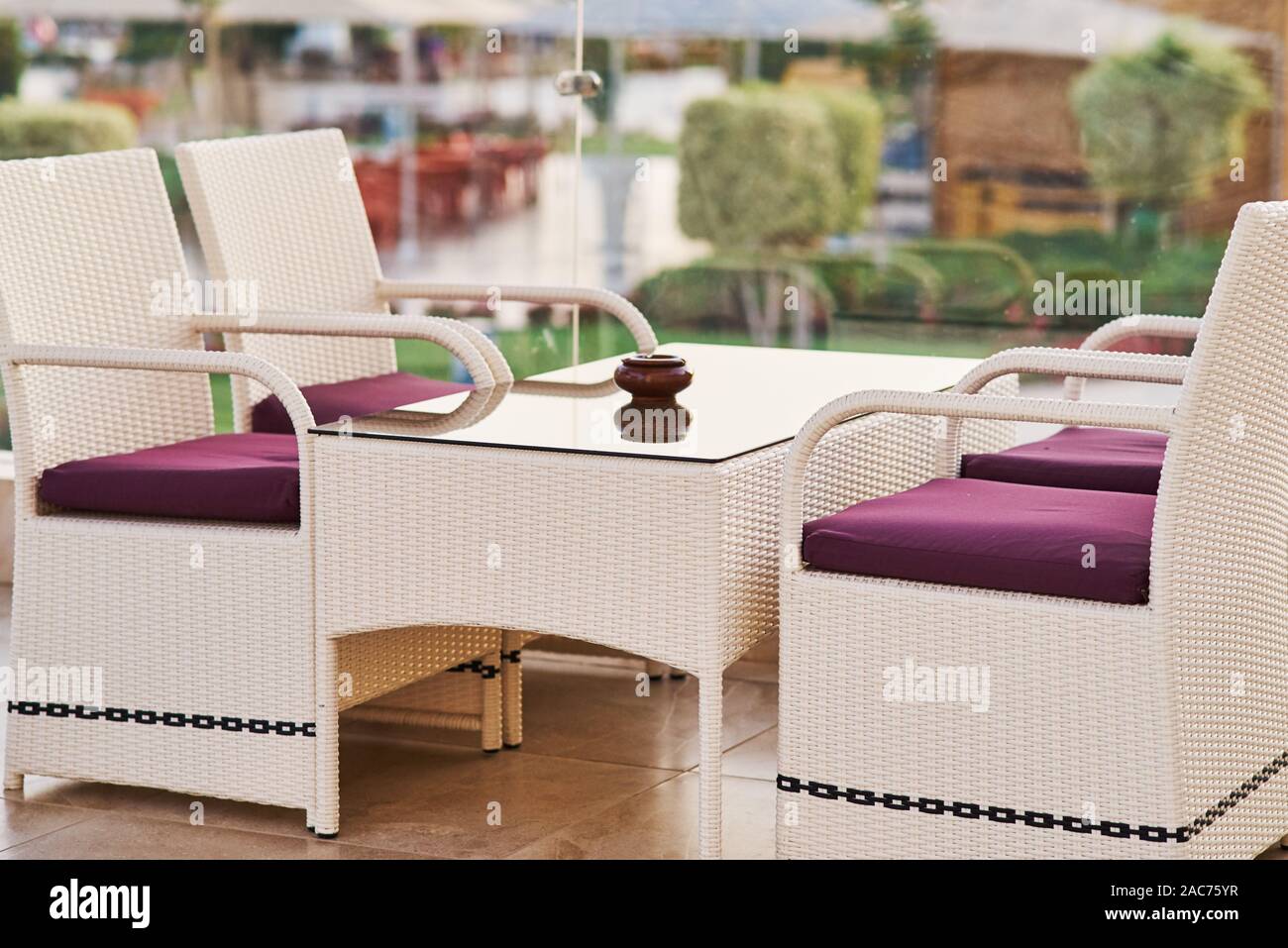 Empty terrace with table and chairs outdoor Stock Photo - Alamy