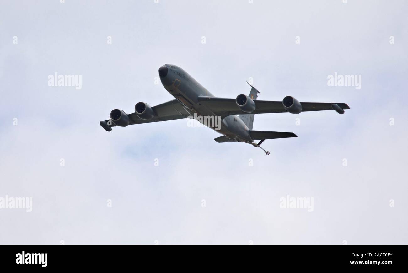 French Air Force Boeing KC-135R Stratotanker air refuelling aircraft ...