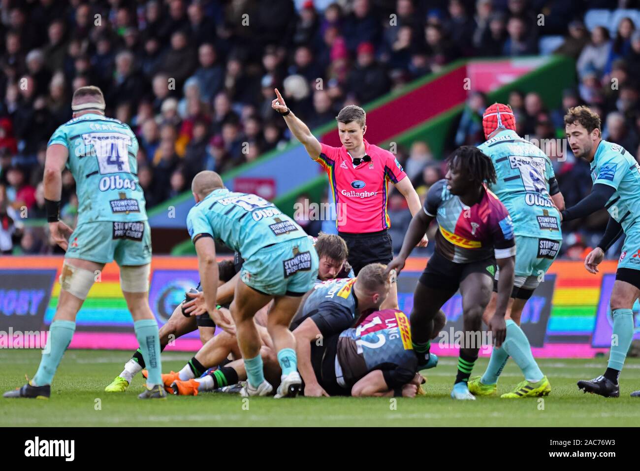 Rugby league referee hi-res stock photography and images - Alamy